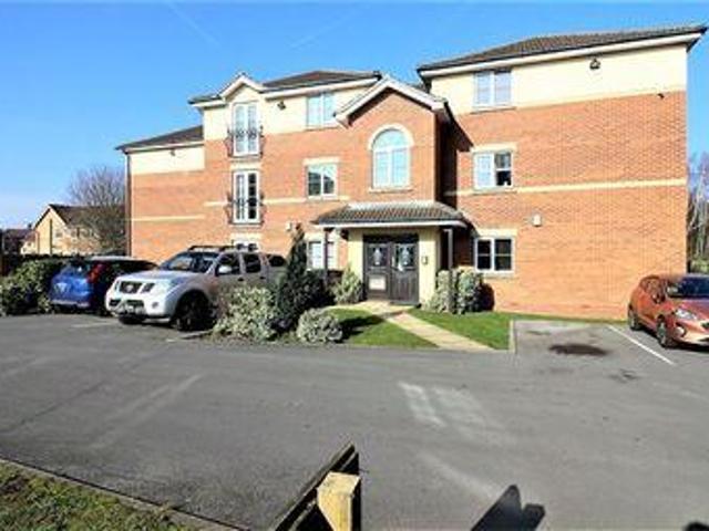 2 Bedrooms Flat for sale in Windle Court, Treeton, Rotherham S60