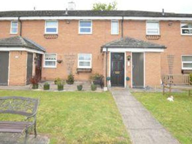 2 Bedrooms Flat for sale in Winterburn Garden, Whetstone, Leicester LE8