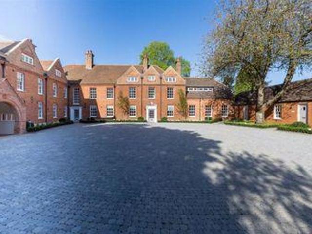 2 Bedrooms Flat for sale in Totteridge Park, Totteridge Common, London N20