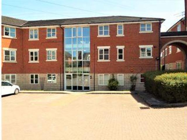 2 Bedrooms Flat for sale in Towpath Way, Kings Heath, Birmingham B14