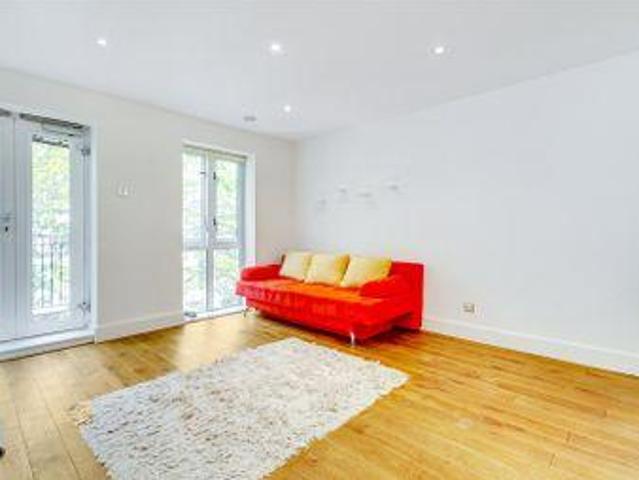 2 Bedrooms Flat for sale in Tollard House, London W14