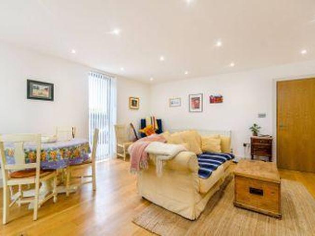 2 Bedrooms Flat for sale in Taymount Rise, Forest Hill SE23
