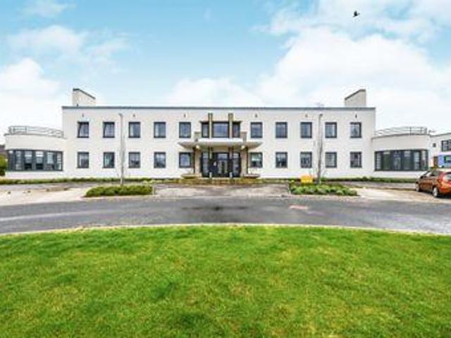 2 Bedrooms Flat for sale in Tait Circle, Paisley PA2