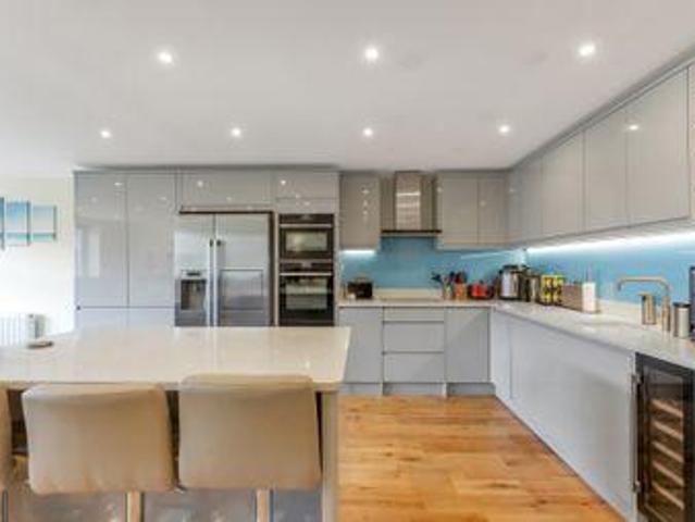 2 Bedrooms Flat for sale in Tanner Street, London Bridge SE1