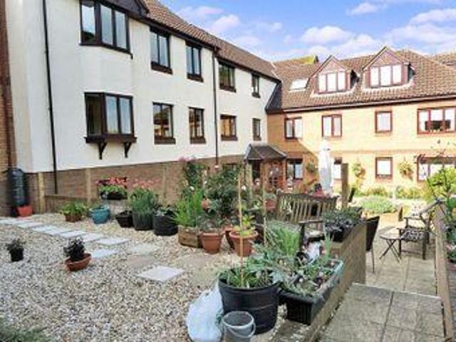 2 Bedrooms Flat for sale in Tanners Court, Thornbury BS35
