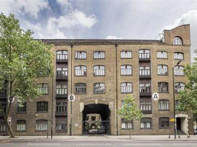 2 Bedrooms Flat for sale in Telfords Yard, London E1W