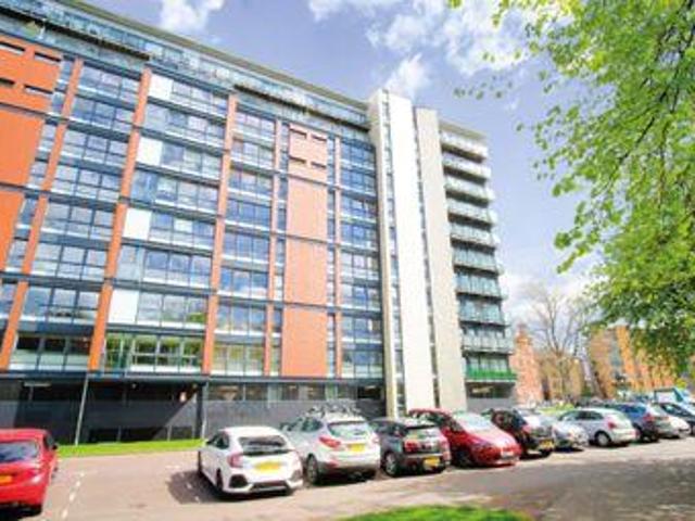 2 Bedrooms Flat for sale in Templeton Street, Flat 7/2, Glasgow Green, Glasgow G40