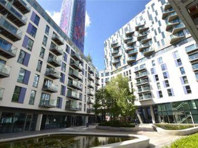 2 Bedrooms Flat for sale in Tennyson Apartments, 1 Saffron Central Square, Croydon CR0