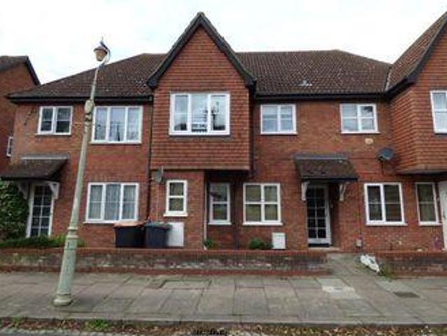 2 Bedrooms Flat for sale in Tennyson Road, Bedford MK40