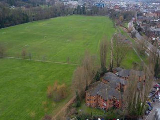 2 Bedrooms Flat for sale in The Millstream London Road, High Wycombe HP11
