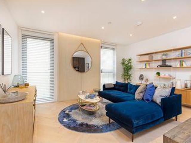 2 Bedrooms Flat for sale in The Ordanance Building, Apt A104, 10 20 Dock Street, London E1
