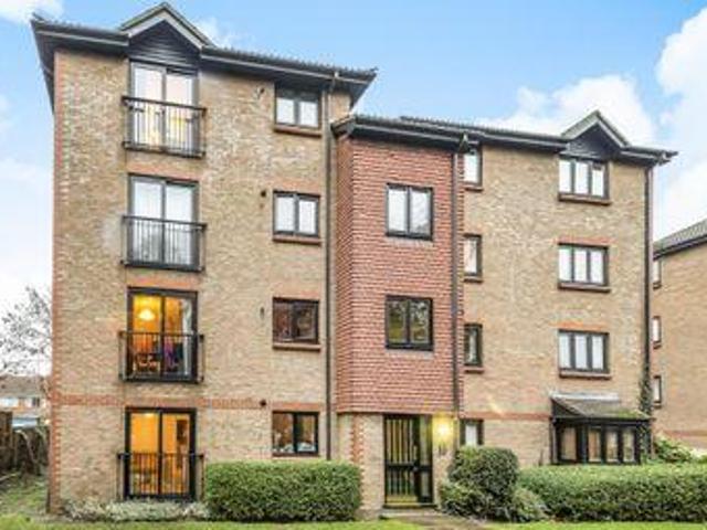 2 Bedrooms Flat for sale in The Avenue, Surbition KT5
