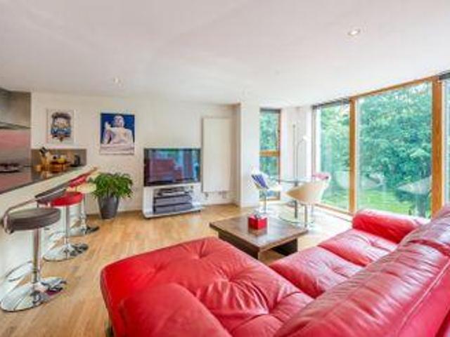 2 Bedrooms Flat for sale in The Academy, 20 Lawn Lane SW8