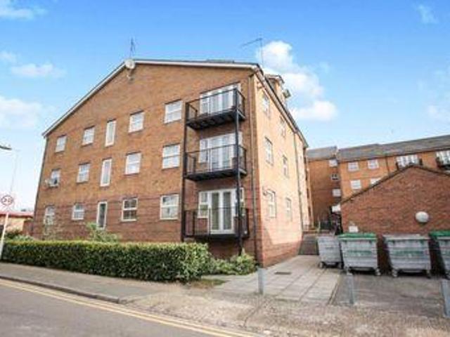 2 Bedrooms Flat for sale in The Academy, Holly Street, Luton, Bedfordshire LU1