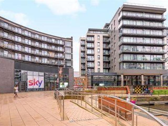 2 Bedrooms Flat for sale in The Boulevard, Hunslet, Leeds LS10