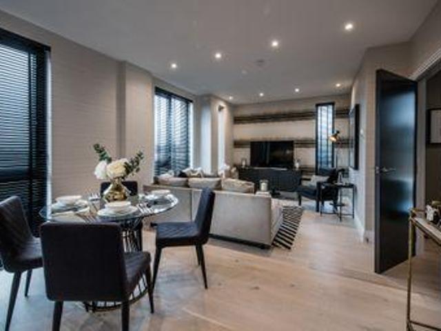 2 Bedrooms Flat for sale in The Claves, Millbrook Park, Inglis Way, London NW7