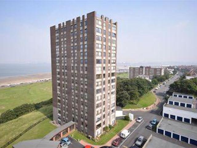 2 Bedrooms Flat for sale in The Cliff, Wallasey, Merseyside CH45