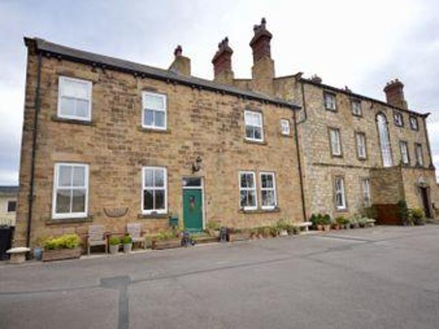 2 Bedrooms Flat for sale in The Cottage Suite, Little Preston Hall, Hall Road, Leeds, West Yorkshire LS26