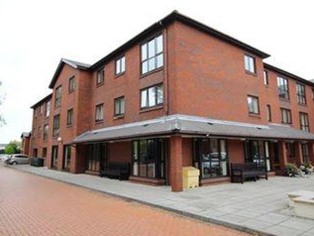 2 Bedrooms Flat for sale in The Fountains, Ormskirk L39