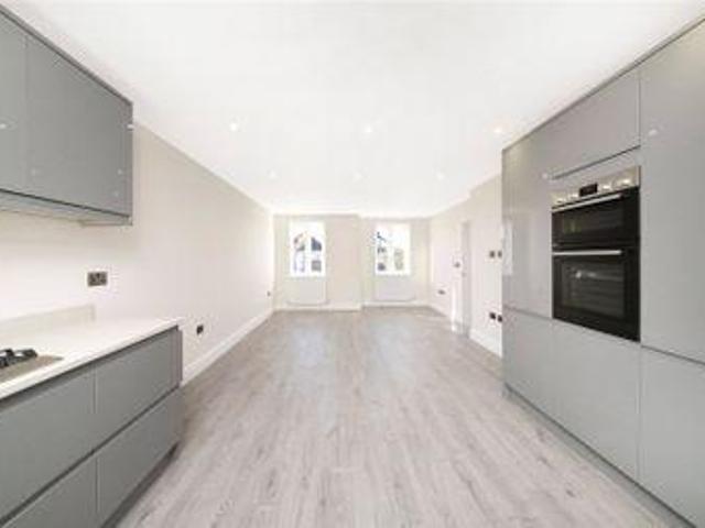 2 Bedrooms Flat for sale in The Glade, Shirley, Croydon CR0