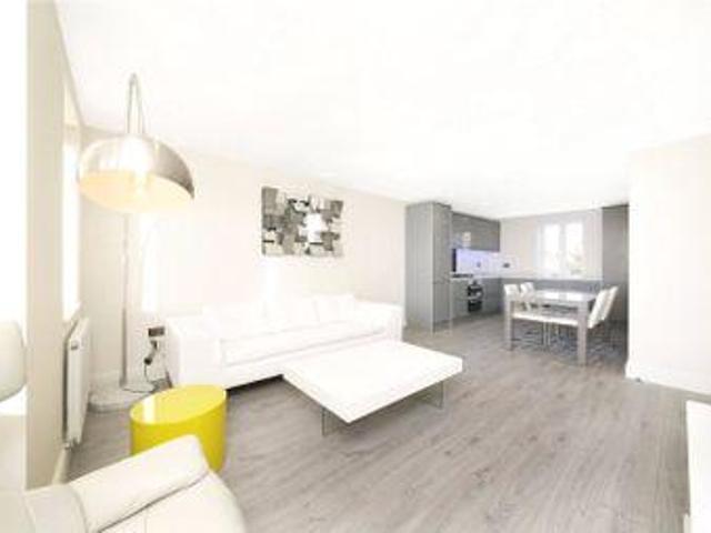 2 Bedrooms Flat for sale in The Glade, Shirley, Croydon CR0