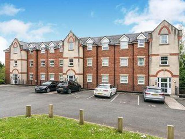 2 Bedrooms Flat for sale in The Heights, Manchester Road, Tyldesley, Manchester M29