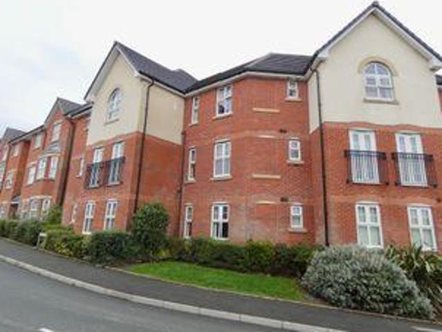 2 Bedrooms Flat for sale in The Links, Hyde SK14