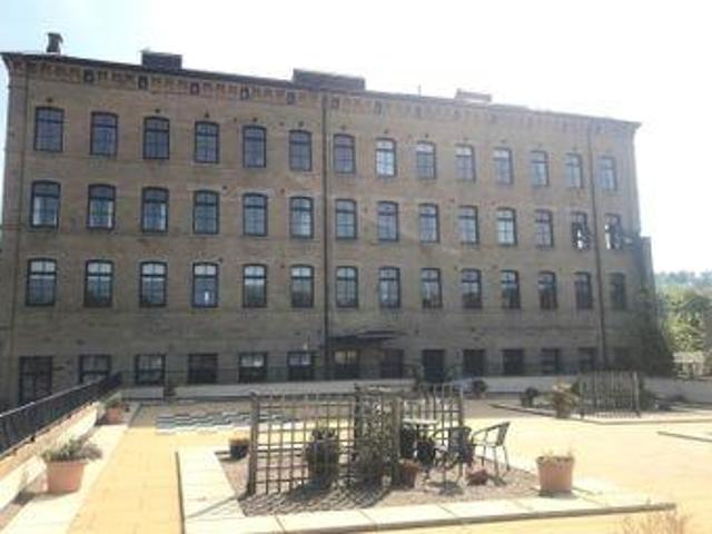 2 Bedrooms Flat for sale in The Locks, Bingley BD16