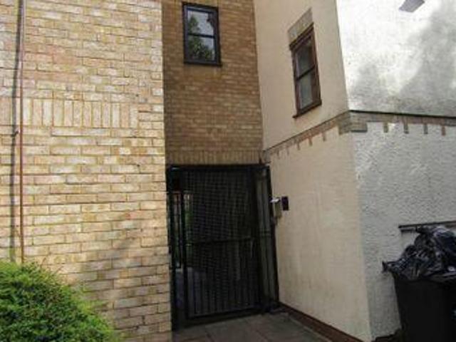 2 Bedrooms Flat for sale in The Ridings, Luton LU3