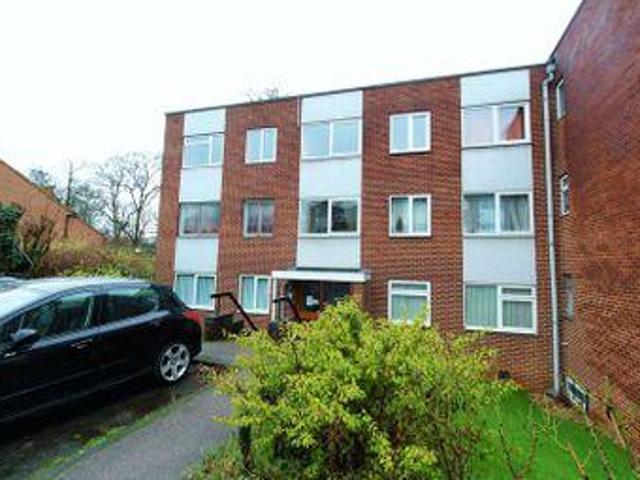 2 Bedrooms Flat for sale in The Shires, Old Bedford Road, Luton LU2