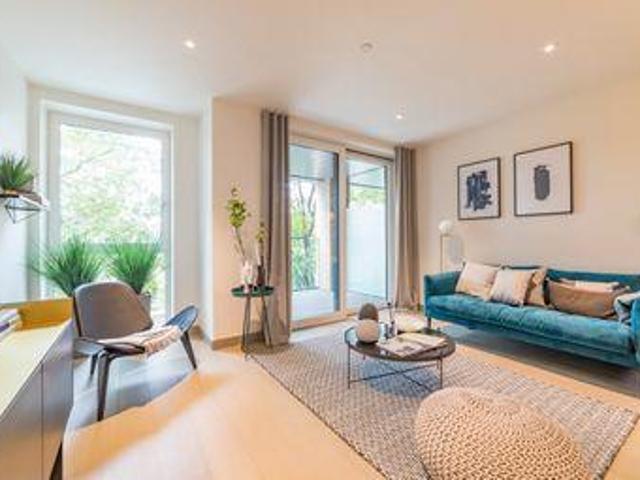 2 Bedrooms Flat for sale in The Taper Building, Bermondsey SE1