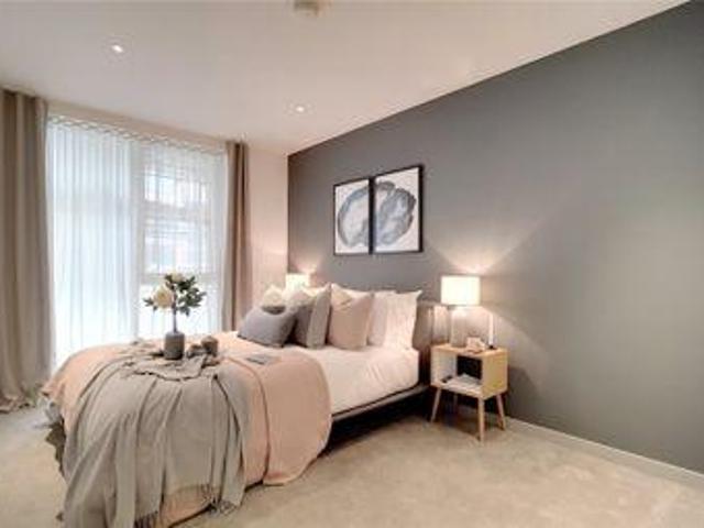 2 Bedrooms Flat for sale in The Taper Building, Long Lane, London SE1