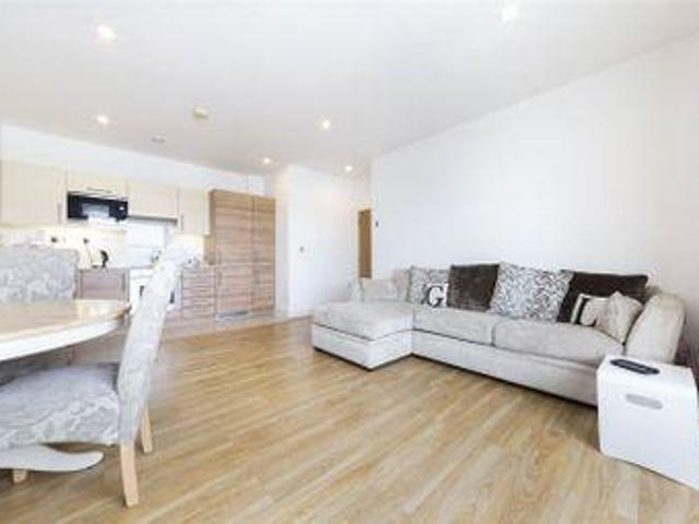 2 Bedrooms Flat for sale in This Space, 3 Cornell Square, London SW8