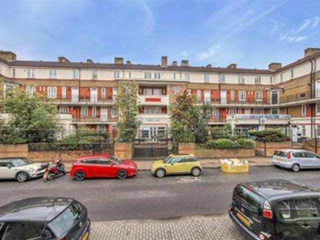 2 Bedrooms Flat for sale in Timbrell Place, London SE16