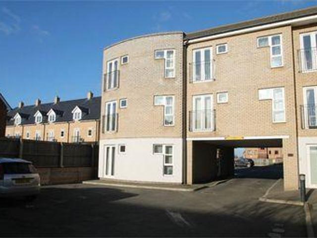 2 Bedrooms Flat for sale in Trafalgar Ct, Brightlingsea, Colchester, Essex CO7