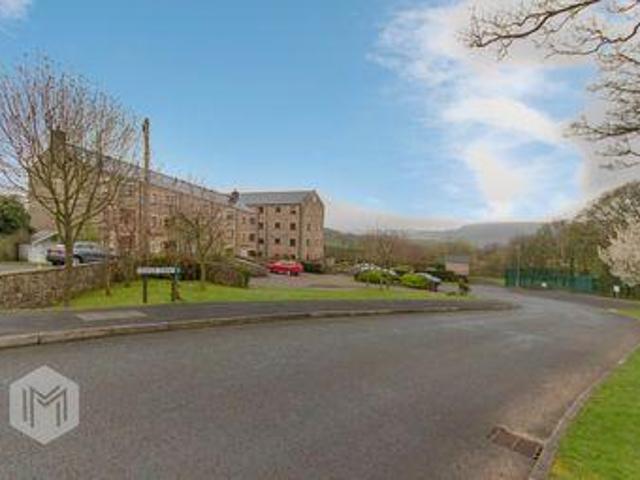 2 Bedrooms Flat for sale in Turn Village, Edenfield, Lancashire BL0