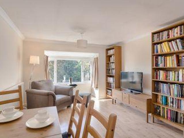 2 Bedrooms Flat for sale in Upper Lattimore Road, St Albans AL1
