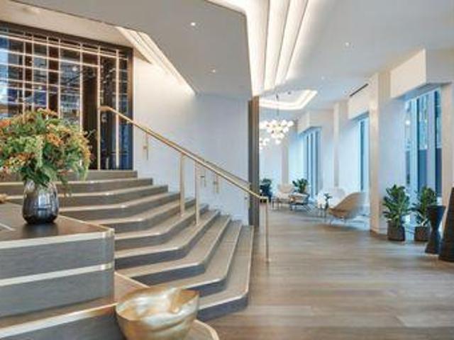 2 Bedrooms Flat for sale in Upper Riverside, Greenwich Peninsula, London SE10