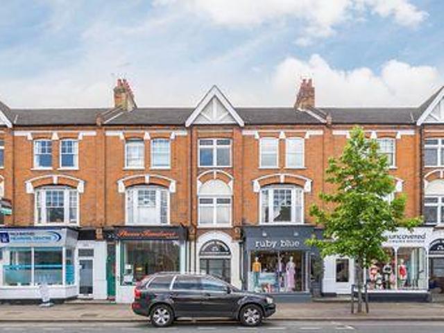 2 Bedrooms Flat for sale in Upper Richmond Road West, London SW14