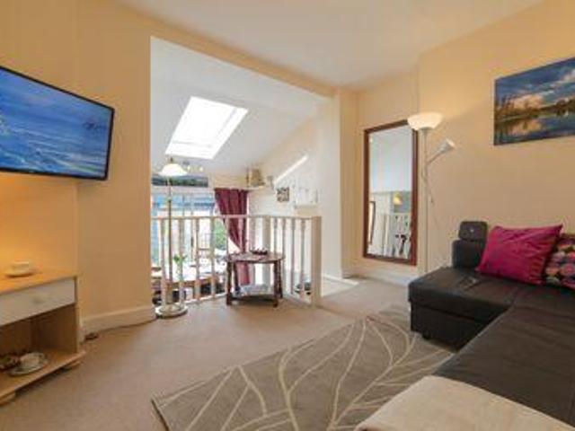 2 Bedrooms Flat for sale in Upper Tachbrook Street, London SW1V