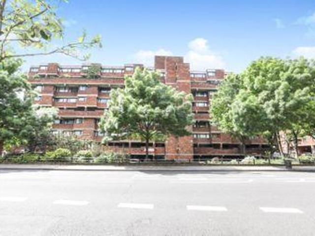 2 Bedrooms Flat for sale in Vauxhall Bridge Road, London SW1V