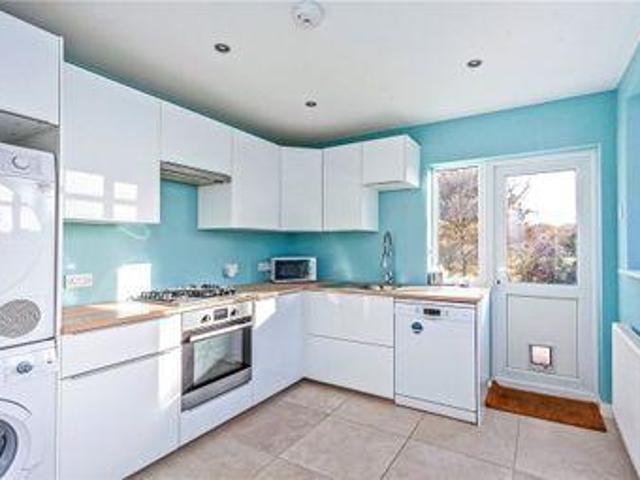 2 Bedrooms Flat for sale in Vale Crescent, Putney SW15