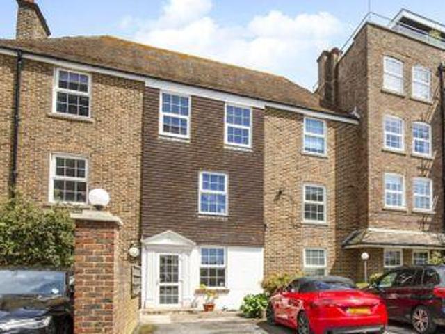2 Bedrooms Flat for sale in Vallance Court, Hove Street, Hove BN3