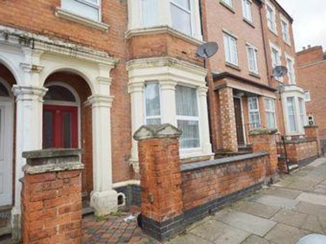 2 Bedrooms Flat for sale in Victoria Road, Northampton, Northamptonshire NN1