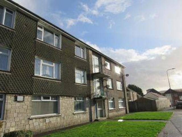 2 Bedrooms Flat for sale in Vincent Road, Ely, Cardiff CF5