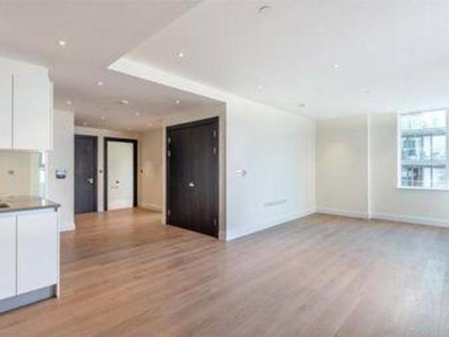 2 Bedrooms Flat for sale in Vista, Cascades, Chelsea Bridge, London SW11