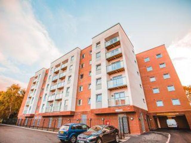 2 Bedrooms Flat for sale in X1 Salford Quays, Spinner House, Elmira Way, Salford M5