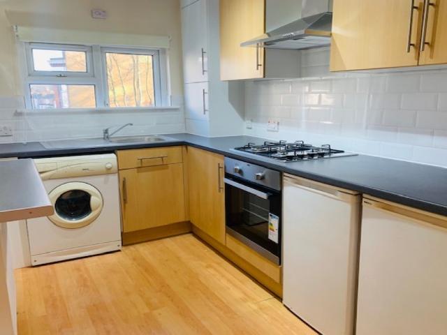 2 Bedrooms Flat Penge £1,650 pcm