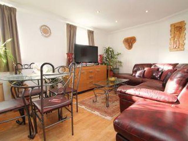 2 Bedrooms for rent in Moira Place, Roath, Cardiff CF24