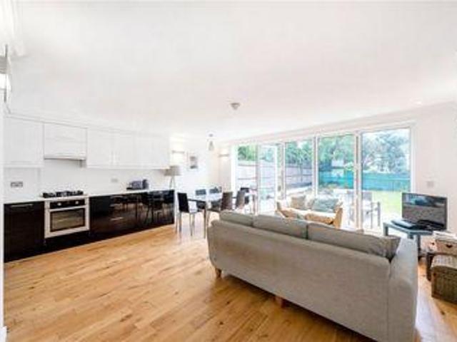 2 Bedrooms for rent in New Cross Road, London SE14